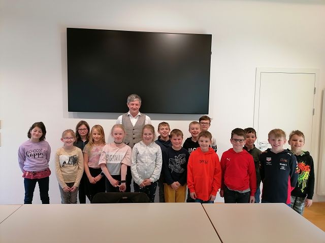 Gemeindebesuch, 3. Klasse :: Volksschule Stanz im Mürztal